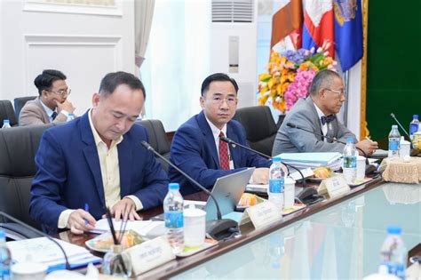 លោកឧបនាយករដ្ឋមន្ត្រីប្រចាំការ វង្សី វិស្សុត