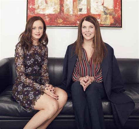 Lauren Graham And Alexis Bledel