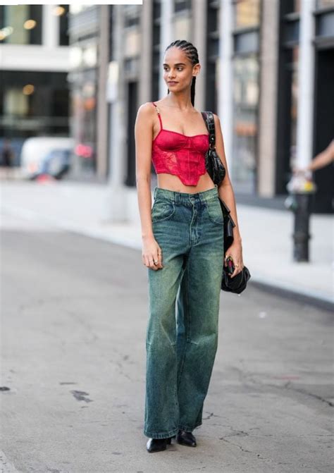 Cómo Combinar Un Corsé En Looks De Fiesta Las Mejores Ideas Con Pantalón Foto 1