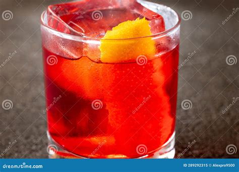 Glass Of Negroni Stock Image Image Of Crystal Vermouth 289292315