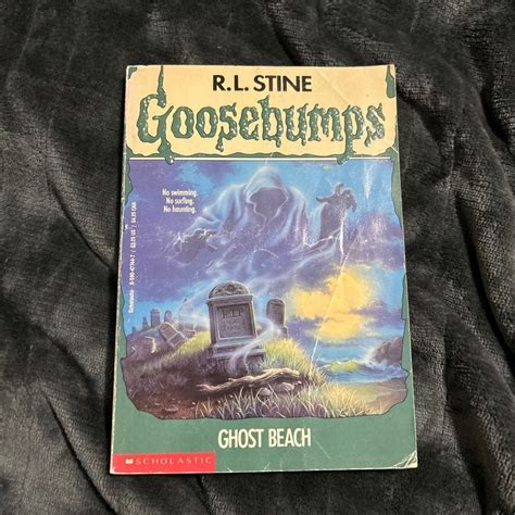 Ghost Beach By Rl Stine Paperback Pangobooks