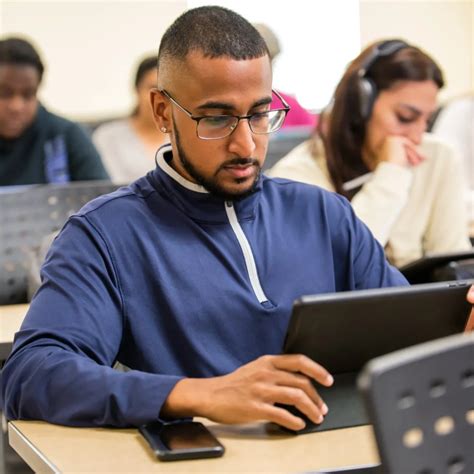 Your Guide To Becoming A Doctor With An Md Degree Medical University