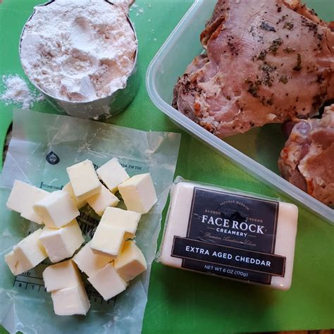 Cheese Extra Aged Cheddar 6 Oz Pkg Otterbees Market