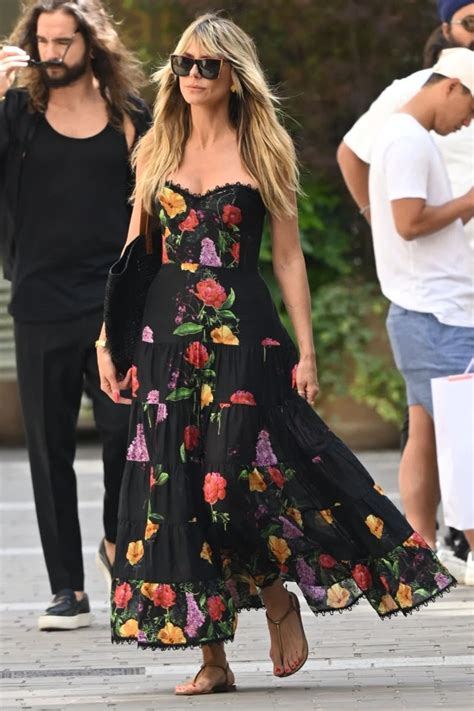 6 модних способів носити босоніжки і сукню цього літа Читайте на Ukr Net