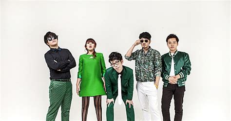 눈뜨고 코베인 스카이랜드 문득 하늘 보고싶은 날 듣는 앨범