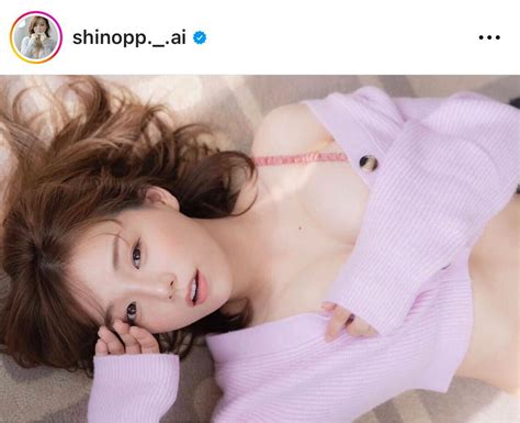 篠崎愛水着姿にピンク色のセーター愛ちゃん旋風が止まりませんどんどんかわいくなる 芸能写真ニュース 日刊スポーツ