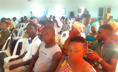Côte Divoireduekoué La Fondation Friedrich Ebrert Stiftung