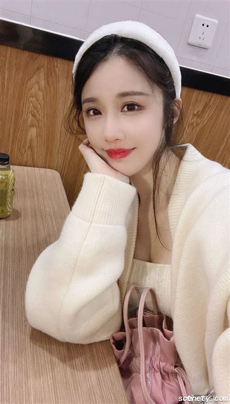 【轩子巨二兔】微密圈写真作品合集 21套 292g 小七图库