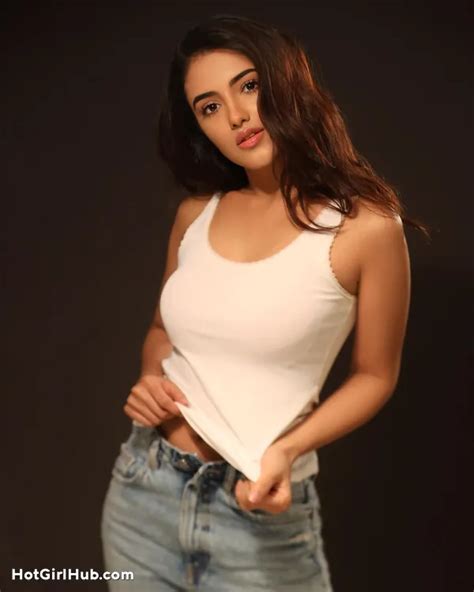 Hot Telugu Actress Malvika Sharma Big Boobs 12 Pics
