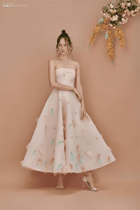 รวม 25 ไอเดียชุดไปงานแต่งกลางวัน สวยเป๊ะ เรียบหรูดูแพง