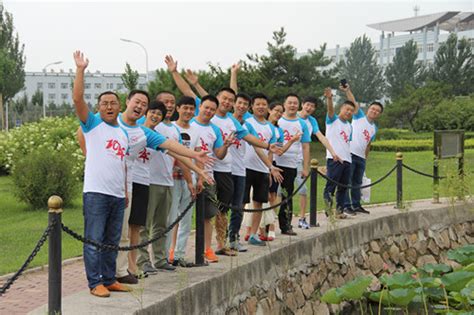 暑期校友返校聚会 感恩母校畅叙师生情 哈尔滨华德学院 校友之家