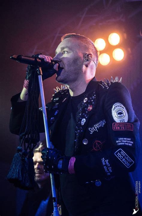 Marko Saaresto Poets Of The Fall Live Concert Concert