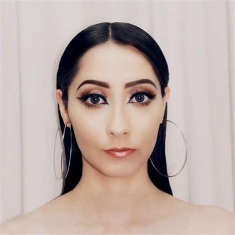 Daniela Profesor informática básica 11933 h 1 opiniones