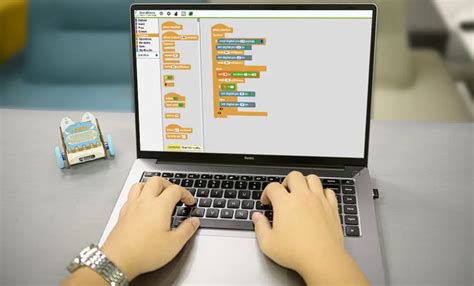 Elecfreaks Car Kit For Picoed Ringbit V2 Including Picoed Board Makerflint