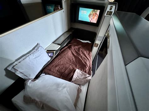 Oman Air Says Goodbye To First Class New Business Suite Debuts Sept Oman Air Says Goodbye To First Class New Business Suite Debuts Sept