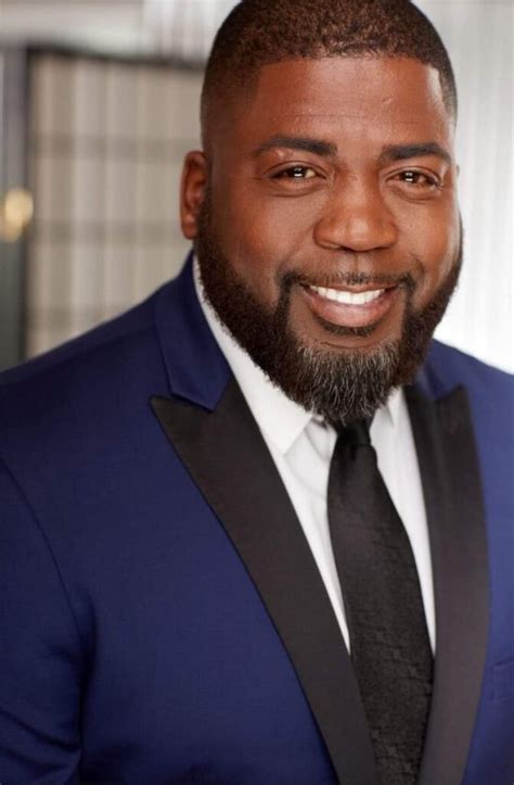 Exclusive Rising Star Get To Know Actor And Producer Robert Deon Celebz Treasure