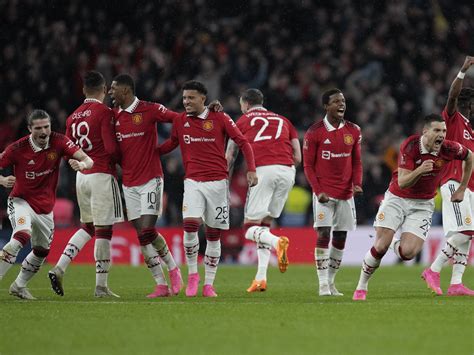 Manchester United Takeover Qatars Sheikh Jassim Makes Record Bid Jim