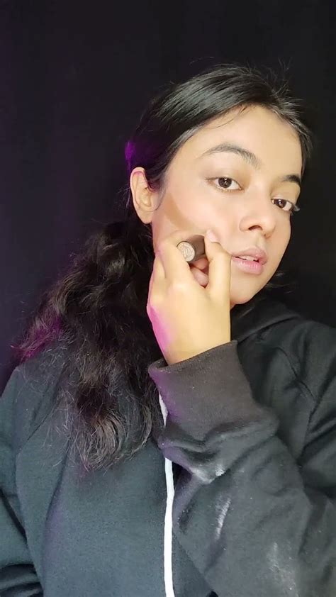 Youngcouture Model Contour Hack Viral Viralshorts Beautyhacks Viralhacks Shorts Contour