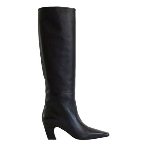 17 Best Leather Boots For Women Of 2024 According To Editors