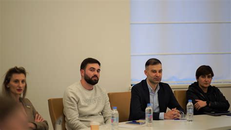 ჯორჯ ვაშინგტონის უნივერსიტეტის ექსპერტების სამუშაო შეხვედრა აკადემიურ პერსონალთან