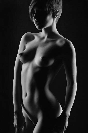 Hannacentauri Annawithoutbanana Nude Leaks Thefappening