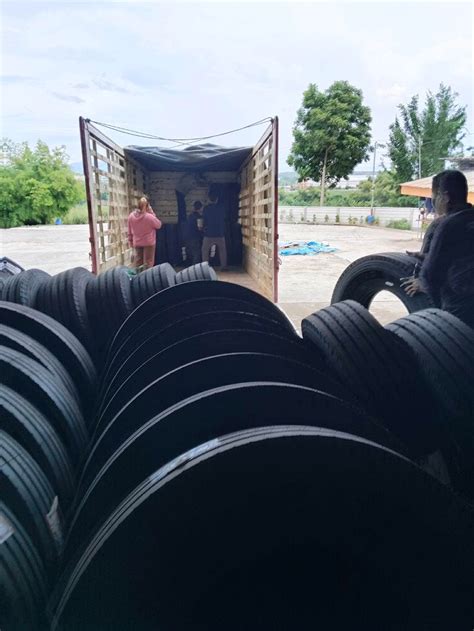 ปลวกแดง ส่ง 6ล้อท้ายลิฟท์รับจ้างทั่วไทย ณิชาภัทรขนส่ง