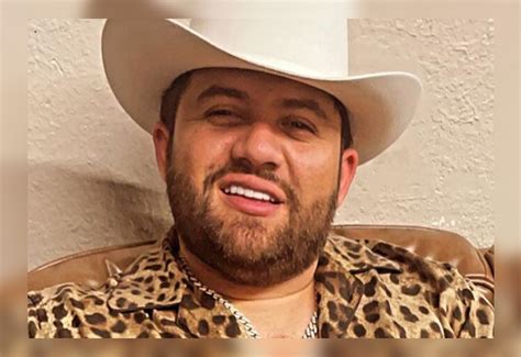 Sedena Vigila A Cantante Luis R Conríquez Y Da Con Grupo Elite Del