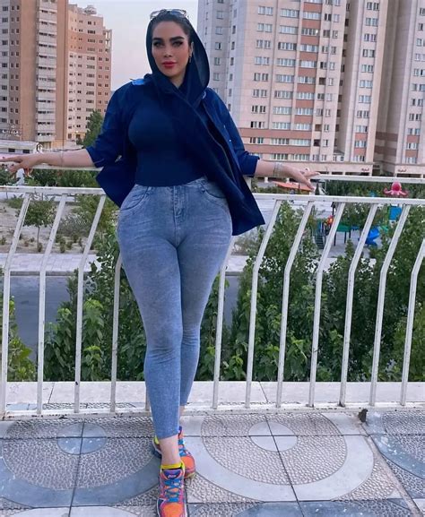 ‎niloofar Nikpour Farrokh نیلوفر نیک پور فرخ‎ ‎🤍💜 ️ ‎