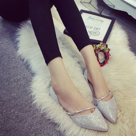 Badu Bg Дамски блестящи ежедневни заострени обувки в сребристо и златисто Badu Bg