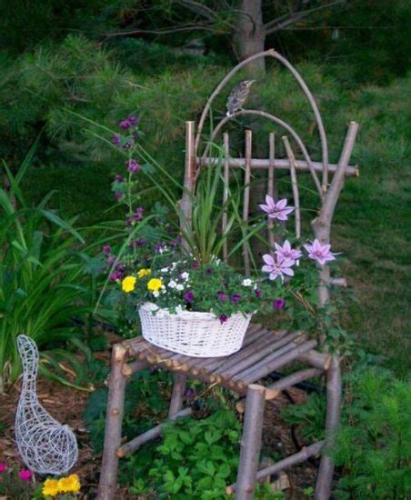 22 Fantastic DIY Garden Decor Using Tree Branches