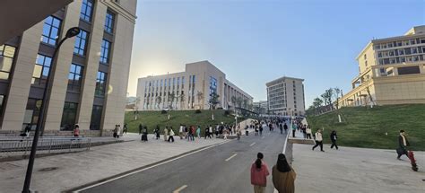 广西民族大学相思湖学院图册 360百科