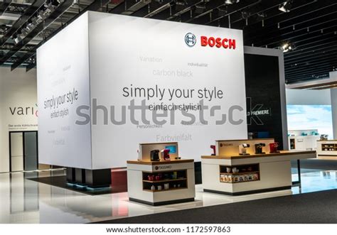 7380 Computer Booth Royalty Free Photos And Stock Images Shutterstock 7380 Computer Booth Royalty Free Photos And Stock Images Shutterstock