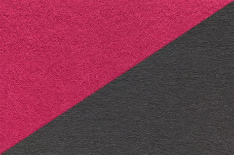 질감 공예 어두운 와인과 검은 종이 배경 절반 두 가지 색상 매크로 벽지 빈티지 크래프트 보라색 판지 0명에 대한 스톡 사진 및 기타 이미지 Istock