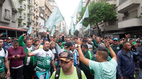 Se Encaminó La Paritaria De Camioneros Y El Gremio De Los Moyano Está