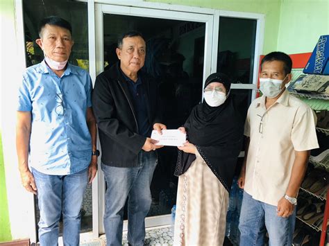 มอบเงินสวัสดิการสงเคราะห์เกี่ยวกับศพสมาชิกและครอบครัวสมาชิก สมาชิกเสียชีวิต ให้แก่ ครอบครัว