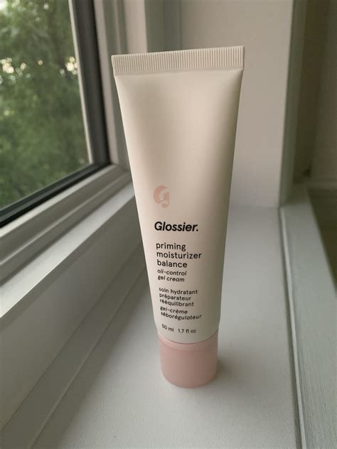Glossier Priming Moisturizer Review Canadian Beauty