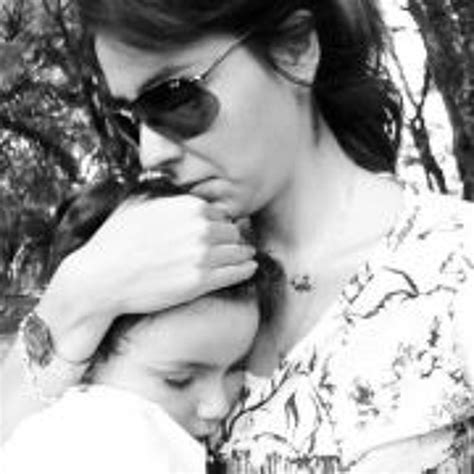 Stream Fernanda Varella Music Listen To Songs Albums Playlists For