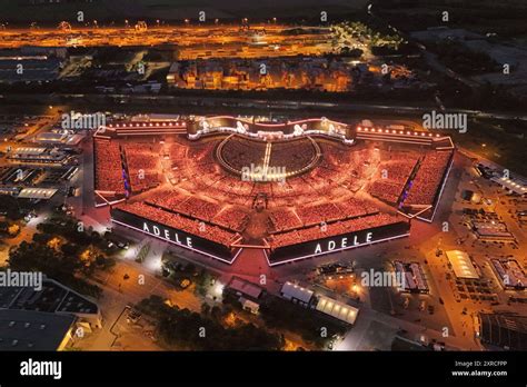 Adele In Muenchen 3 Show Der Europa Konzerte Am 09082024 Auf Dem