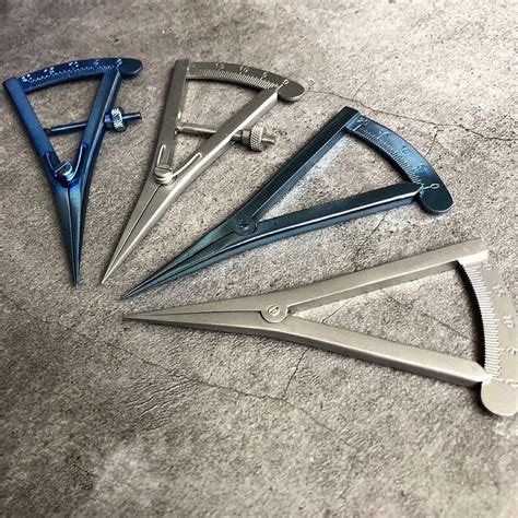 Scratch Compass Charismaleathertools