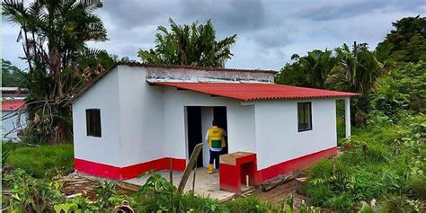 Alcaldía De Bajo Baudó Entregó Seis Viviendas En Nuevo Sivirú Chocó7dí