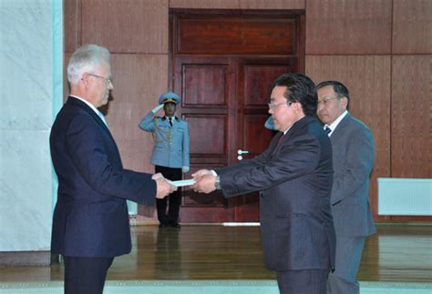 Монгол Улсын Ерөнхийлөгчид ХБНГУ ын Элчин сайд Герхард Тийдеманн Итгэмжлэх жуух бичгээ өргөн барив