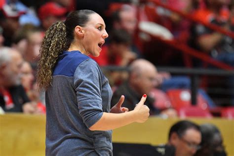 Arizona Womens Basketball Finalist For 5 Star Guard Nylah Wilson