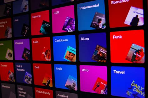 what is streaming definition and how it works