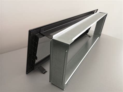 Вентилационна решетка за камина с монтажна рамка и мрежа