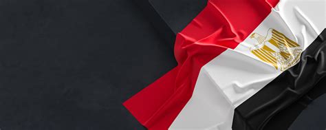 이집트의 국기입니다 직물 질감 이집트 국기는 어두운 배경에 고립되어 있습니다 3d 일러스트레이션 0명에 대한 스톡 사진 및 기타 이미지 Istock