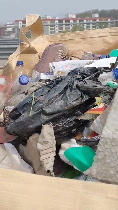 운전자여러분 도로에 쓰레기버리지 말아주세요 도로와사람이 병들어가요 Youtube