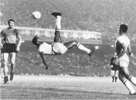 Vídeo Mostra Que Pelé Criou Dribles E Melhores Jogadas Usados Até Hoje