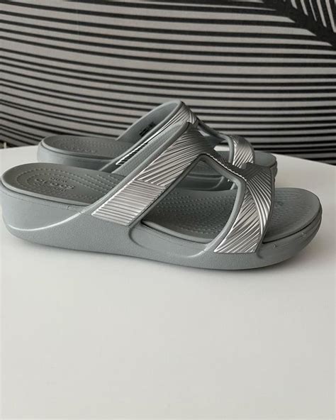 Класні шльопанці оригінал — ціна 929 грн у каталозі Шльопанці Купити жіночі речі за доступною