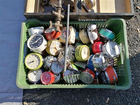 Weather Forecast Clock Using Old Alarm And Arduino