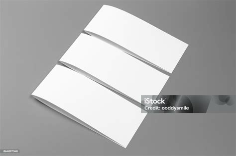 빈 초상화입니다 변경 배경 회색에 고립 된 백서 아이덴티티 디자인 기업 서식 회사 스타일 소책자 빈 흰색 접는 종이 전단지의 설정 0명에 대한 스톡 사진 및 기타 이미지